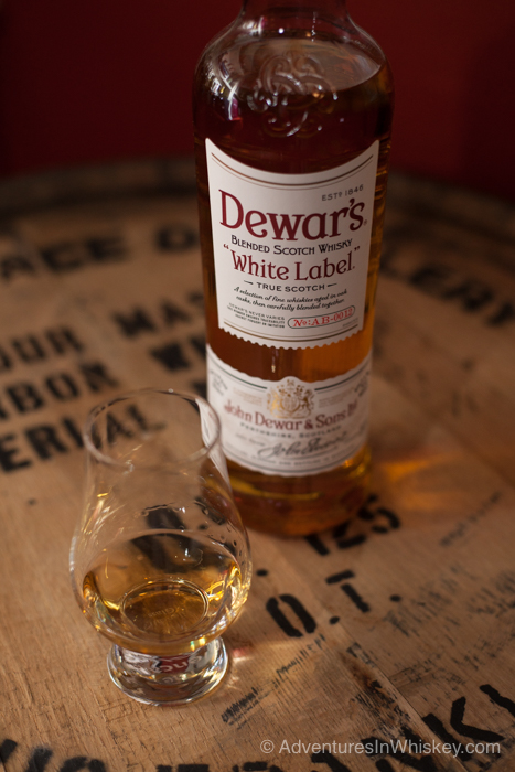 Dewar’s White Label Blended Scotch Whisky Review | Adventures In Whiskey